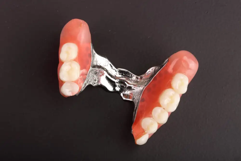 Partial Dentures Cost Uk Types Materials Pros And Cons