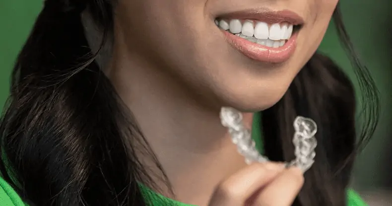 Invisalign Comprehensive Invisible Braces: Guide to Costs & Treatment