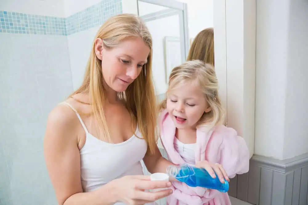 Parents' Ultimate Guide to Teeth Whitening For Kids - Dentaly.org