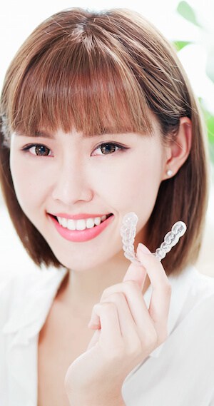 ClearCorrect Reviews: Cost, Procedure and Efficacy