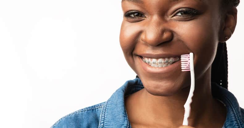 How to Whiten Teeth With Braces: Best Methods Explained - Dentaly.org