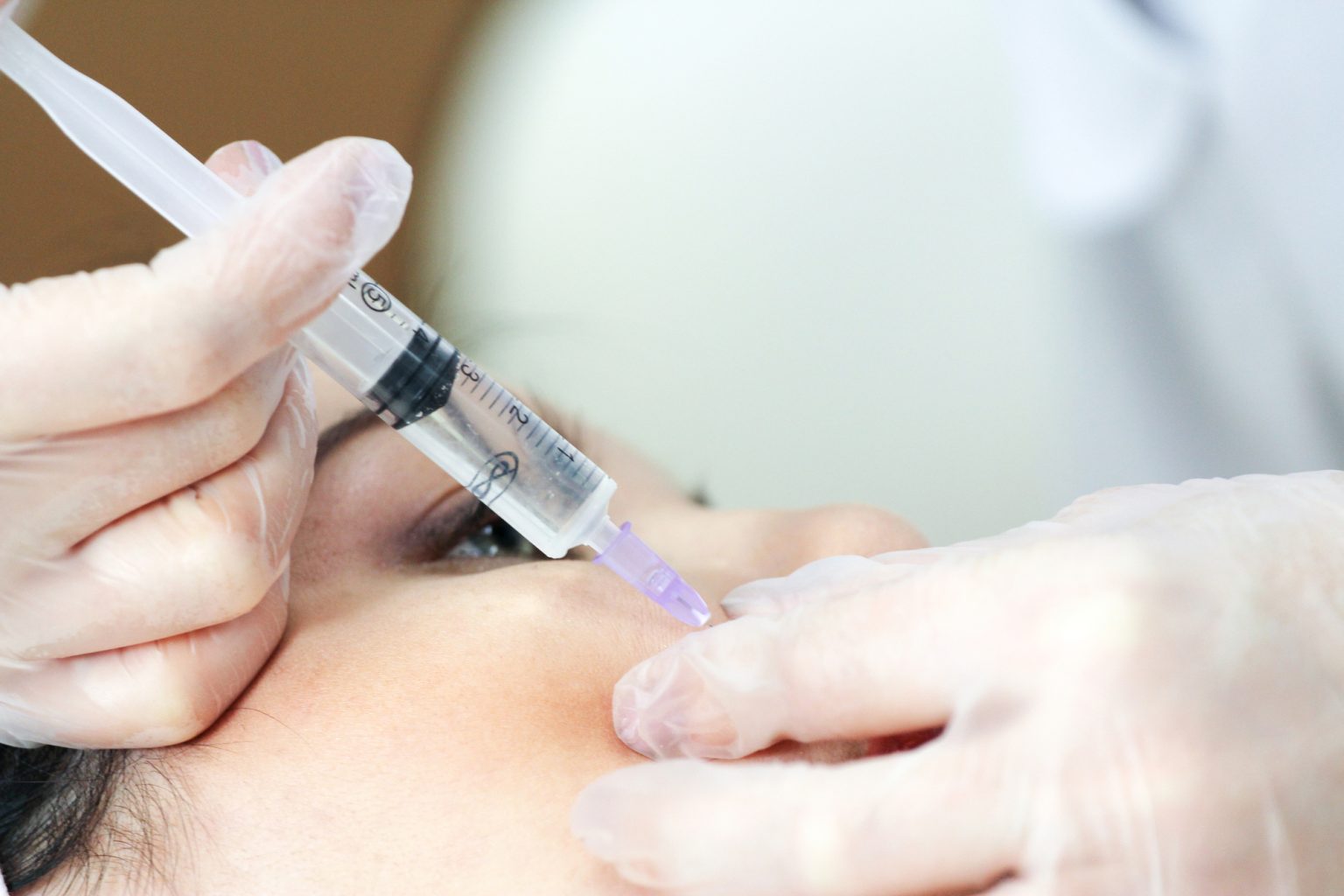 Gummy Smile: Why Are My Gums Big and What Can I Do About It? - Dentaly.org