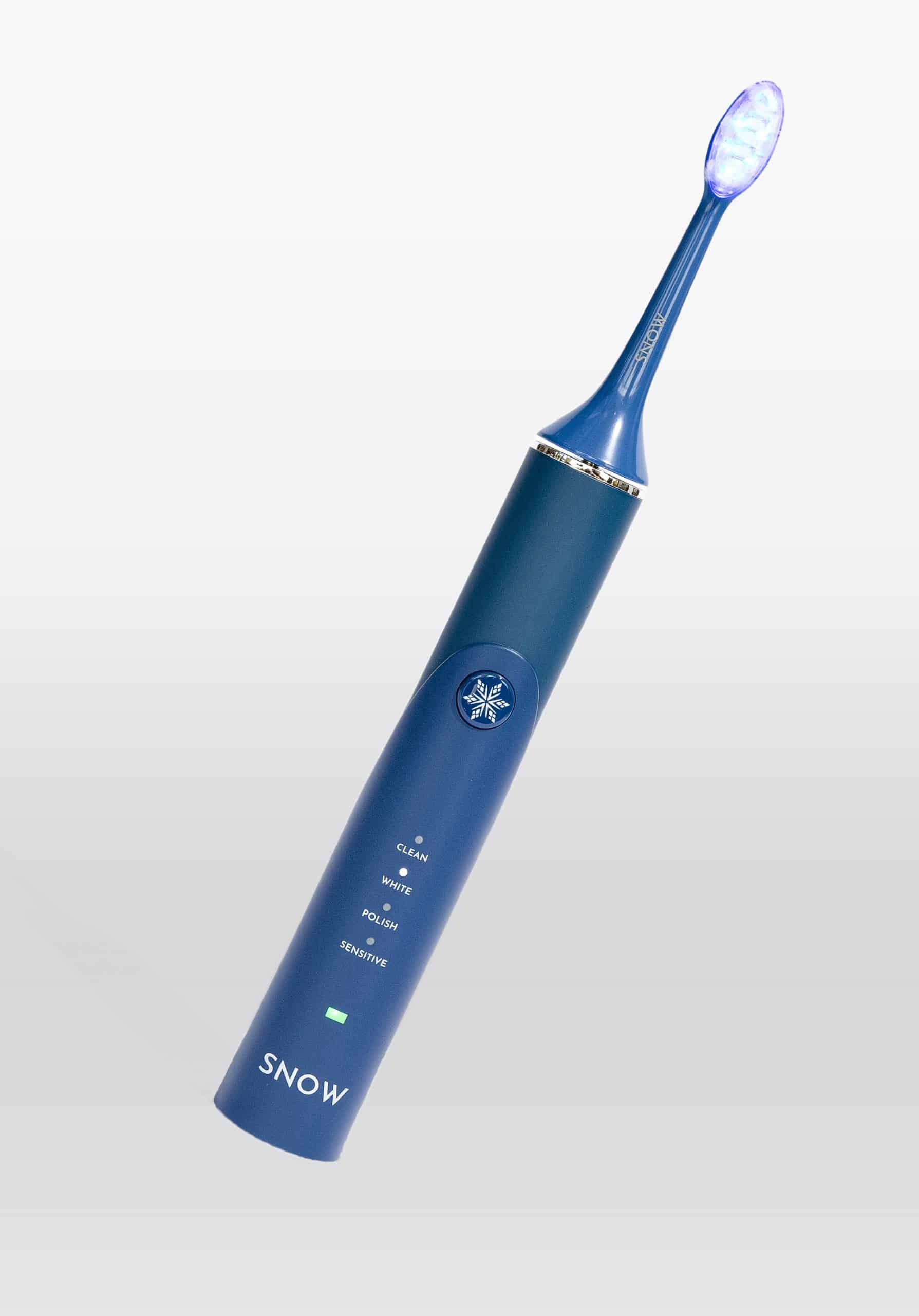 Snow Teeth Whitening Reviews: We Tried Snow — Here's Our Take ...