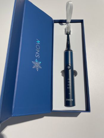 Snow LED Toothbrush Review: Does It Really Whiten Teeth? - Dentaly.org