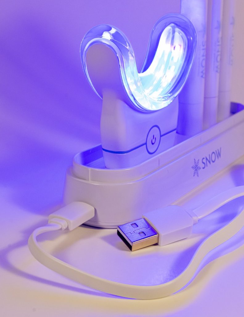 Best Teeth Whitening Kits: Reviews and Comparisons - Dentaly.org