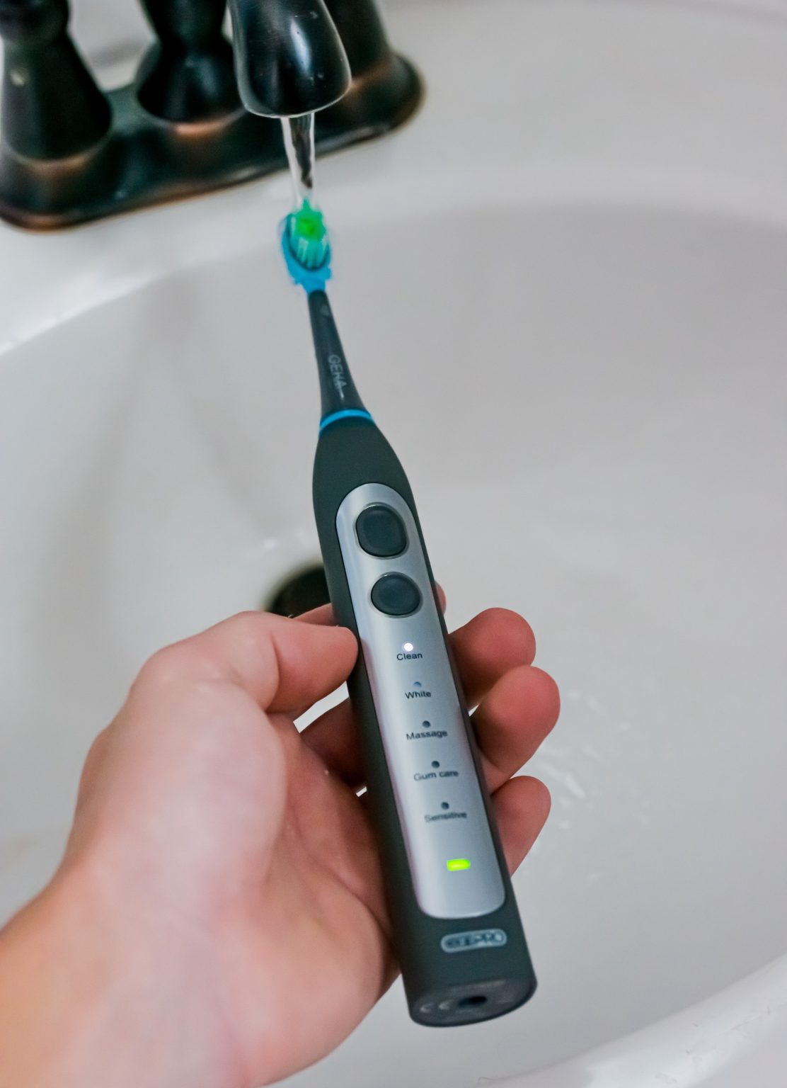 CariPRO UltraSonic Toothbrush Reviews: Does It Really Work? - Dentaly.org