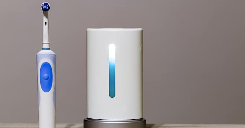 Electric Toothbrush with UV Sanitizer: Review of the Top 5 - Dentaly.org