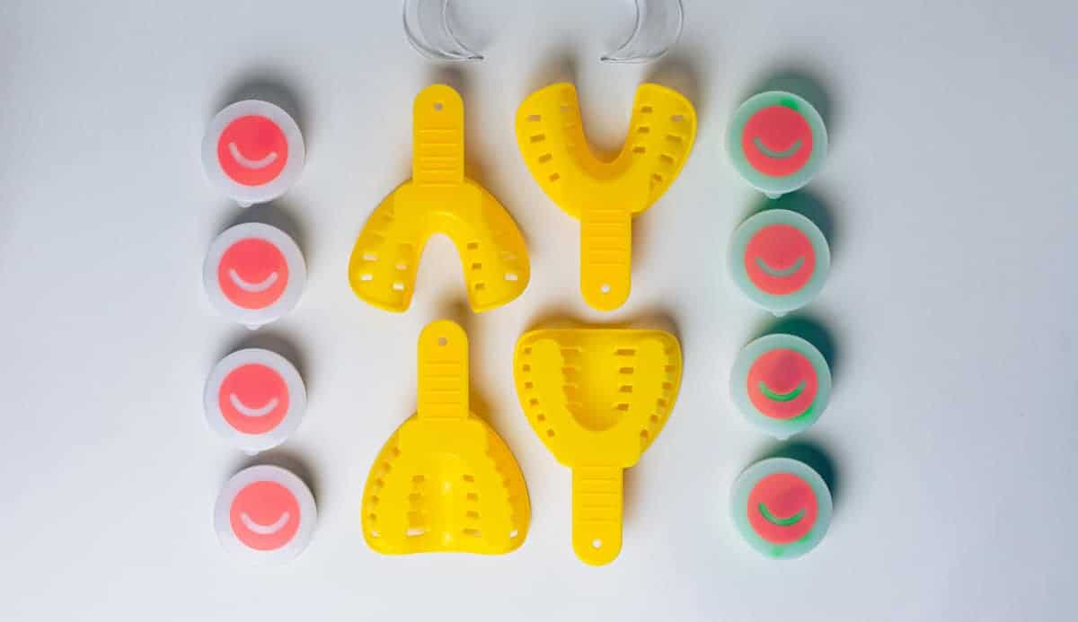 Retainer Replacement: Cost and How to Get a New Retainer - Dentaly.org