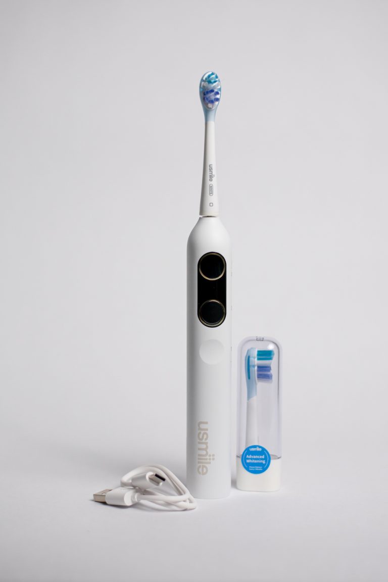 Usmile Y10 Pro Review: A Good Toothbrush Packed with Features
