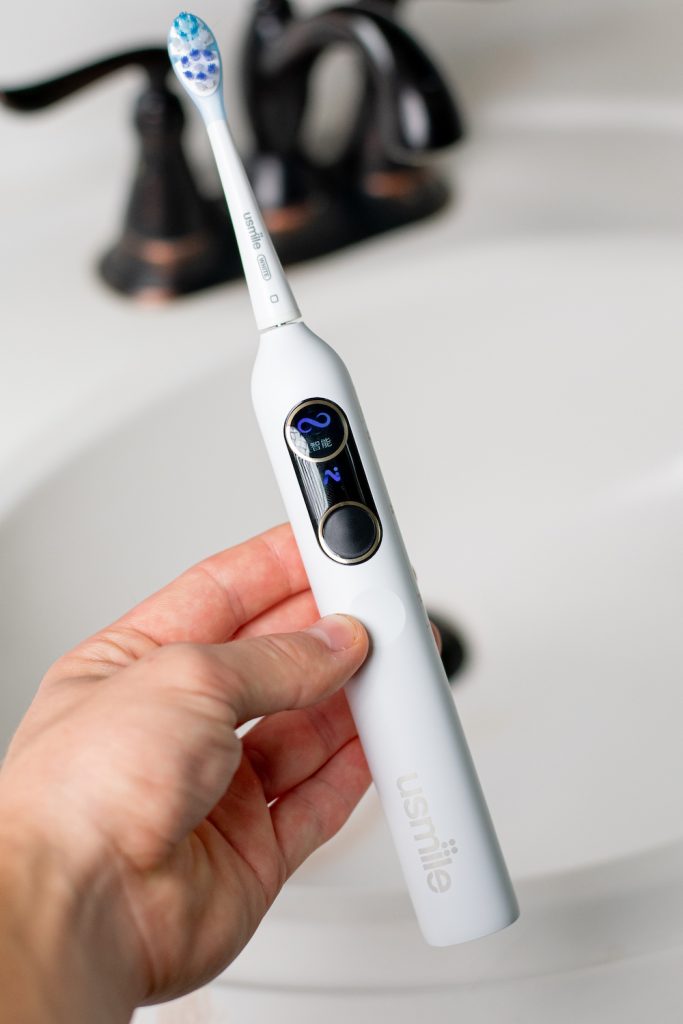 Usmile Y10 Pro Review: A Good Toothbrush Packed with Features