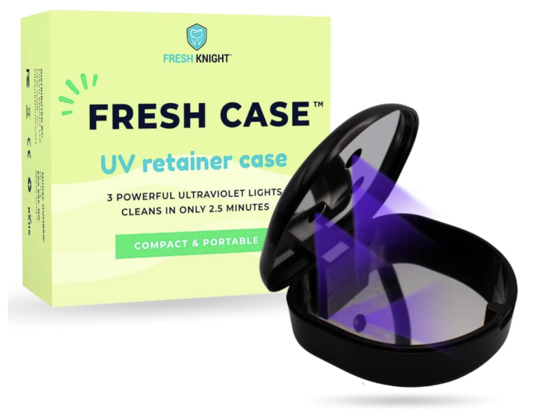 How to Clean Retainers: Best Methods and Maintenance Tips - Dentaly.org