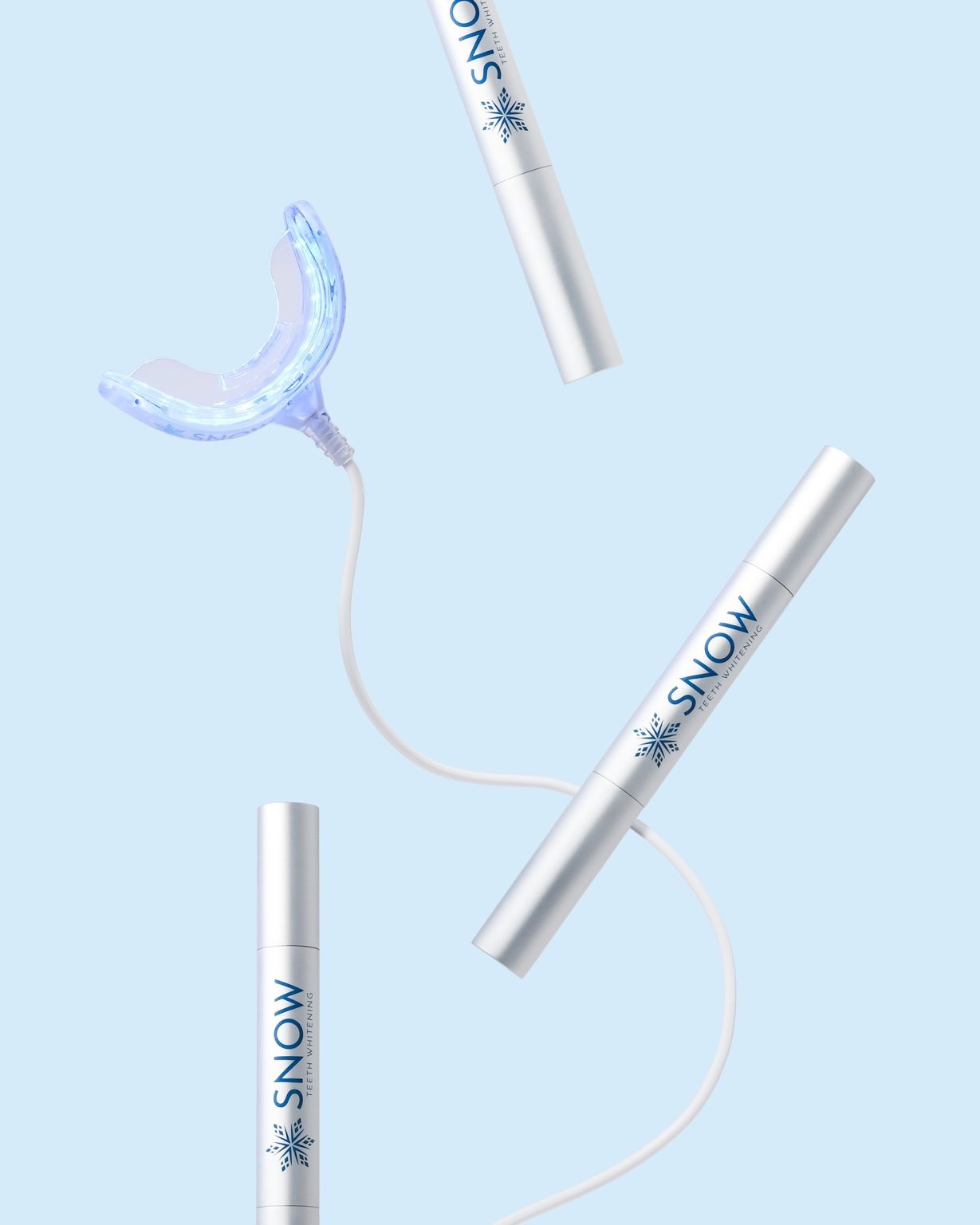 Snow Teeth Whitening Review: We Tried Snow — Here's Our Take!